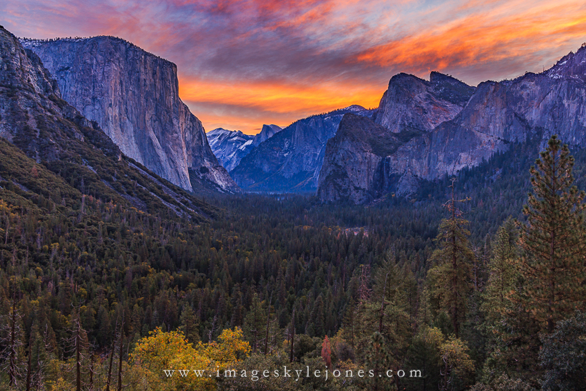 Tunnel View Sunrise | Focal World