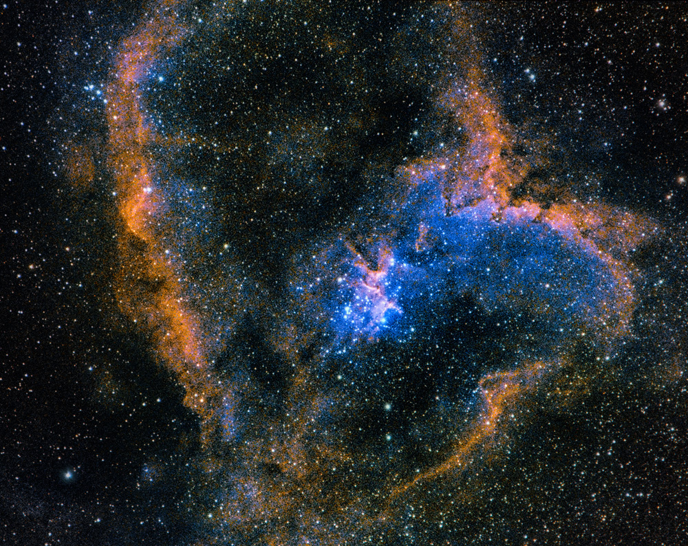 Test and Practice with the Heart Nebula in Hubble Palette | Focal World
